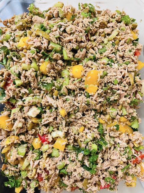 Odi’s Kitchen Serves Healthy Salads & More - Paradise News Magazine